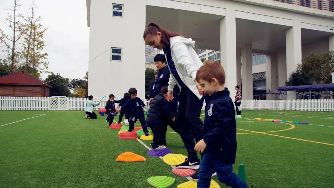 Global Long Ducker - Harrow Shanghai